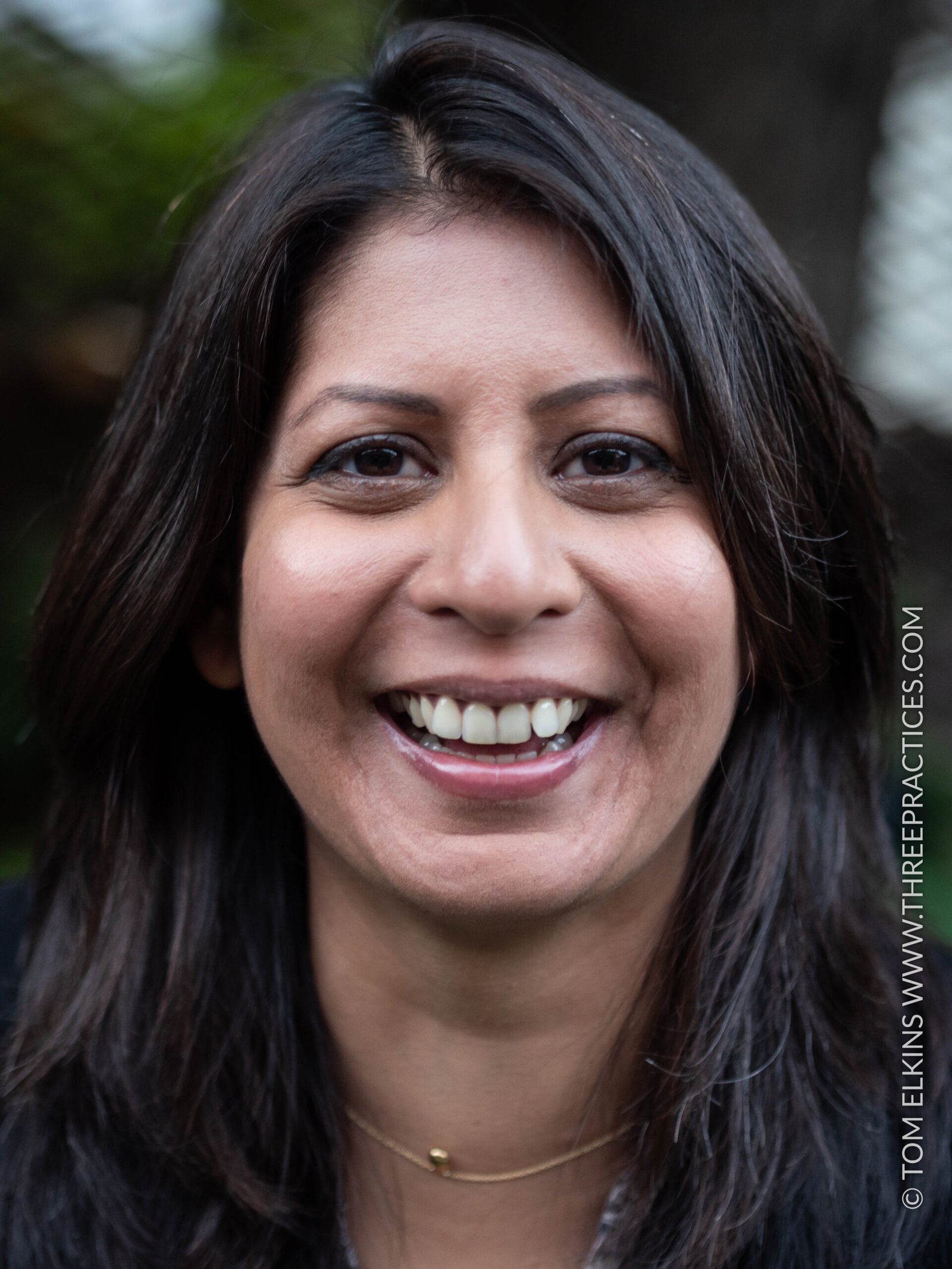 Debbie Selection 02 – Headshots – Three Practices